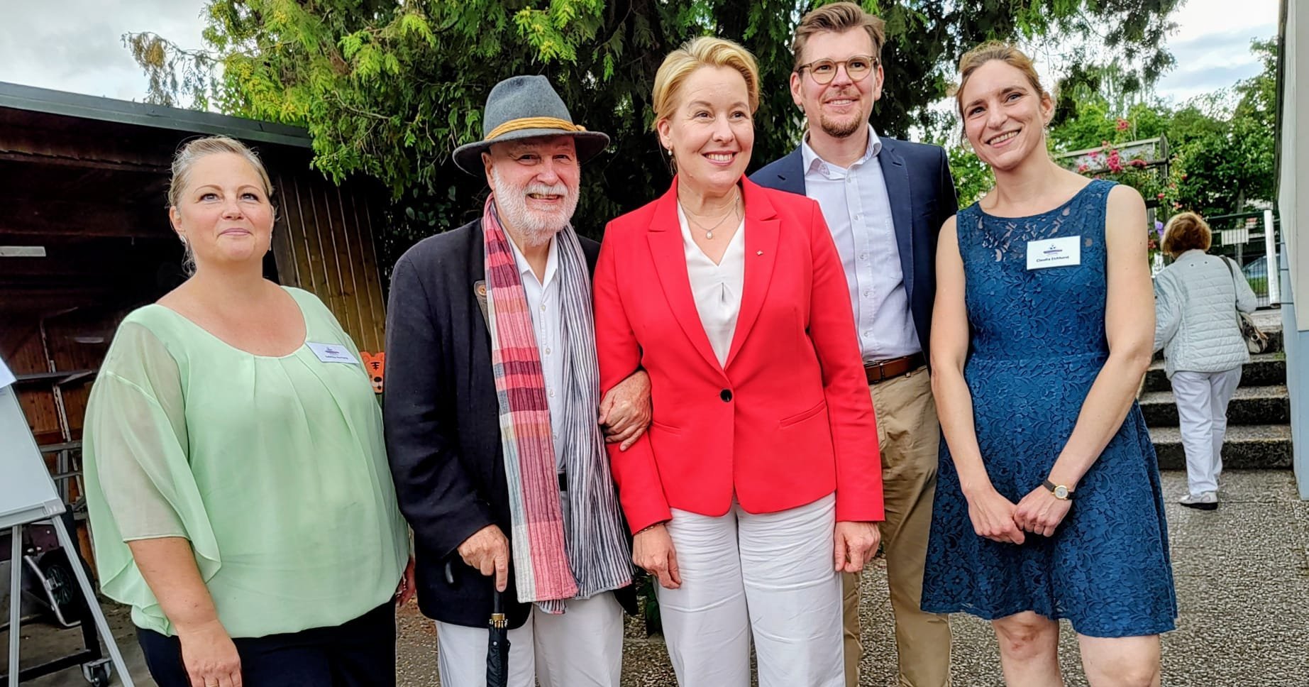 Nachbarschaft gestalten: Diakoniewerk Simeon eröffnet Stadtteilzentrum ...
